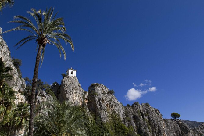 Guadalest and Algar Waterfalls Tour From Alicante or Benidorm - Discovering Algar Waterfalls