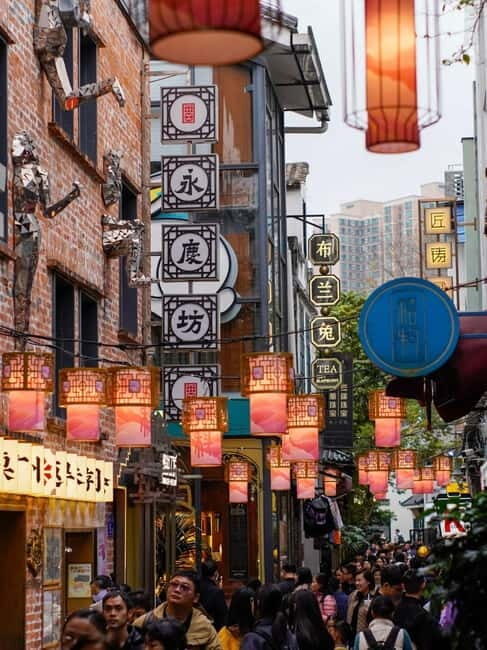 Guangzhou: Explore Xiguan Culture, Heritage & Local Cuisine - Discovering the Charm of Xiguan: An Authentic Look into Guangzhou’s Heritage