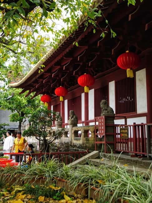 Guangzhou: Zen Temple Tour with Traditional Vegetarian Lunch - Key Points