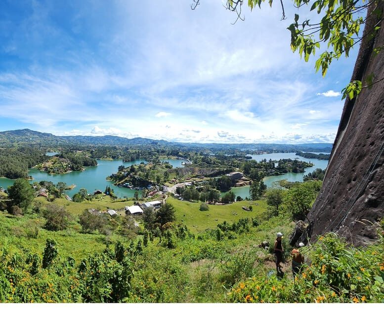 Guatapé: Iconic rock climbing for beginners and experts. - The Experience: A Deep Dive into the Climbing Adventure
