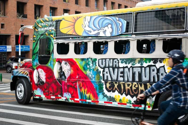 Guatapé Tour by Chiva + Visit to Pablo Escobar's Hacienda - Authenticity and Traveler Experience