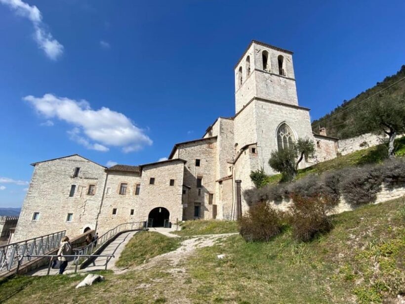 Gubbio guided tour with lunch & Visit of Sant'Ubaldo Church - Authentic Experiences and Hidden Gems