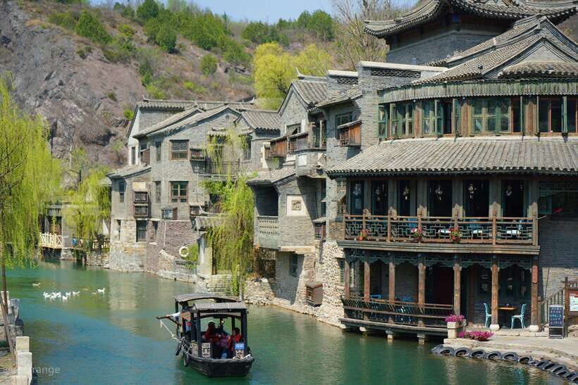 Gubei Water Town Simatai Great Wall Ticket And Options - The Simatai Great Wall: A Rugged Marvel