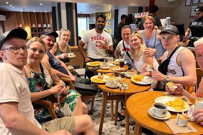 Gufrans Slum Home Tour in the Mumbai Slums - What to Expect on the Tour