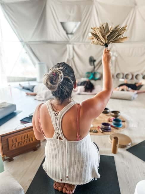Guia: Albufeira Dome Vinyasa Yoga Classes with Lulushanti - An Introduction to the Experience