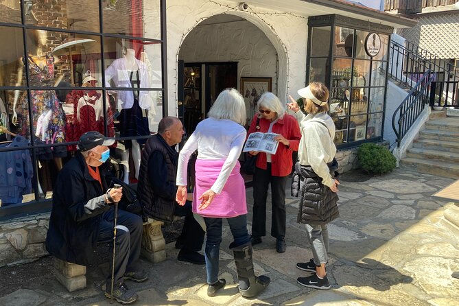 Guided 2-Hour Walking Tour in Carmel by the Sea - Free Cancellation and Reservation
