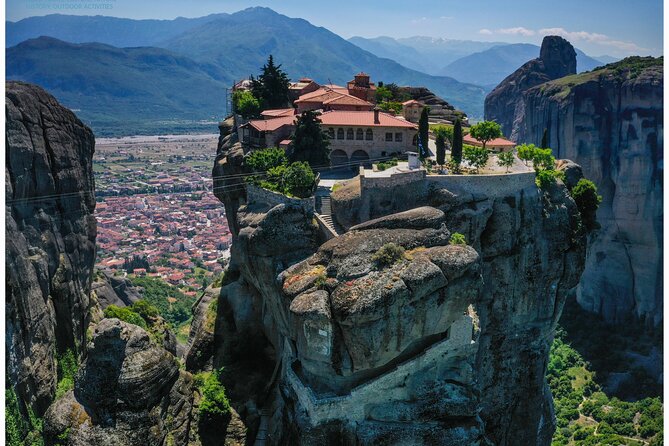 Guided all day tour to Meteora rocks & Monasteries - Authentic Insights from Travelers