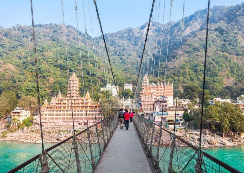 Guided Ashram Walk Tour in Rishikesh with a local - Authentic Experiences and Authenticity