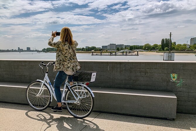 Guided Bike Tour: 2 Hours Highlights of Antwerp - Authentic Local Insights & Hidden Spots