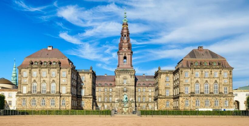 Guided Car Tour of Copenhagen City Center, Nyhavn, Palaces - FAQs