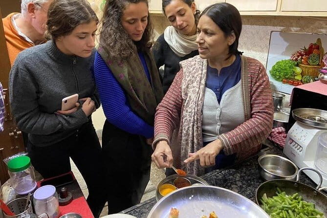 Guided City Tour + Cooking Class & Dinner - Final Word