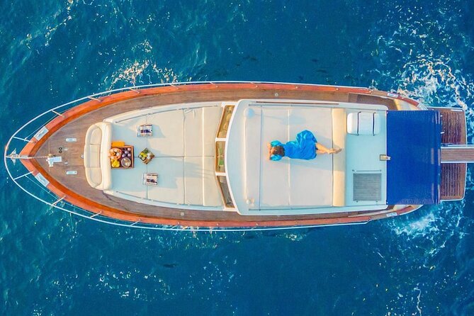 Guided Day by Boat to the Secrets of the Island of Capri - The Importance of Early Booking