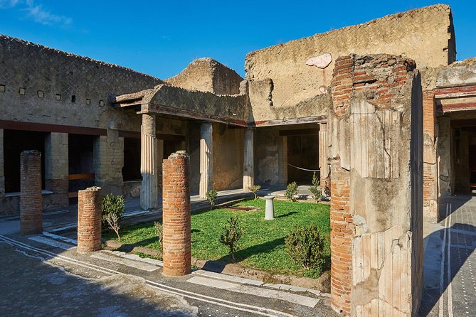 Guided Day Tour of Pompeii and Herculaneum with Light Lunch - FAQs