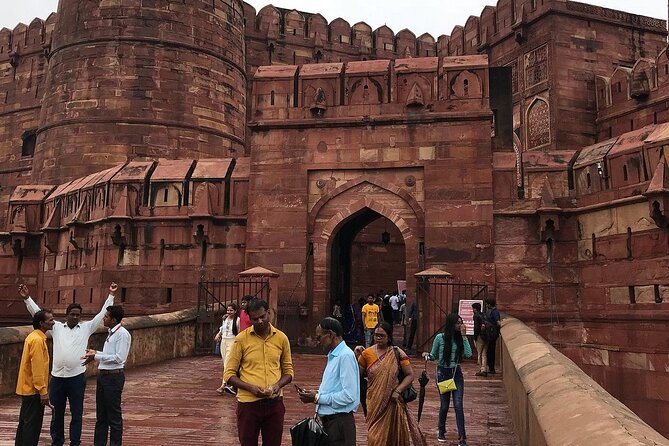 Guided Day Trip from Delhi to Agra & Fatehpur Sikri - Who Is This Tour Best For?