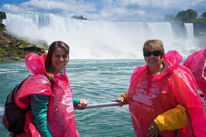 Guided Day Trip to Canadian Side of Niagara Falls from Toronto - Analyzing the Value