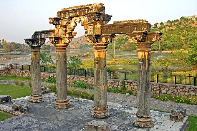 Guided Day Trip to Eklingji & Nagda Temples with Monsoon Palace - What the Reviews Say