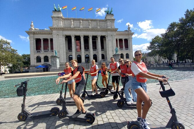 Guided E-kickscooter tour: The big five of Antwerp - Key Points