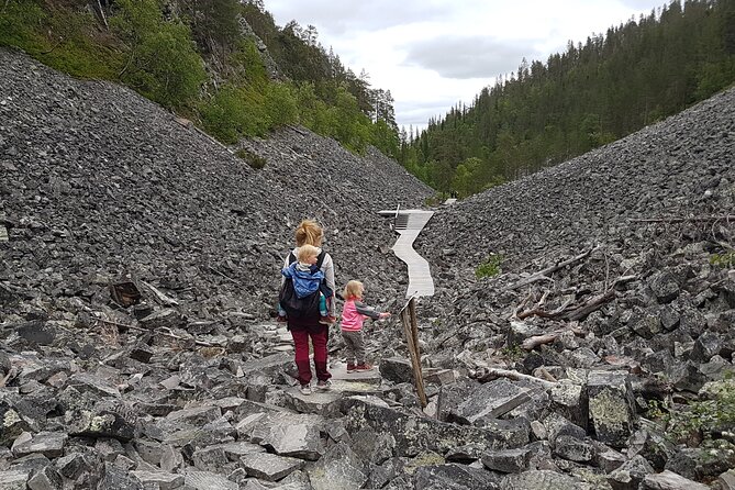 Guided easy hike in Finland deepest gorge in Pyhä-Luosto National Park - The Sum Up