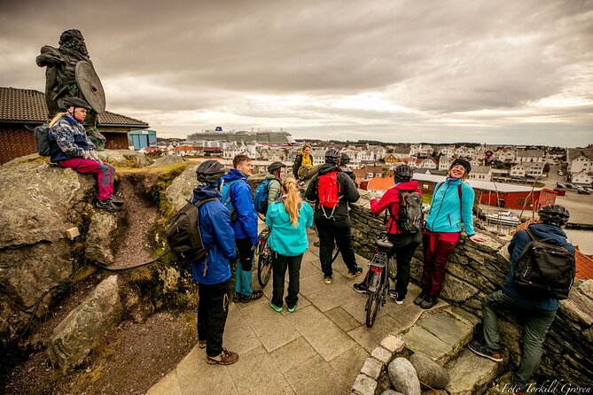 Guided El-Bike Tour in the City of Haugesund and Coastal Path - Exploring the "Homeland of Viking Kings"