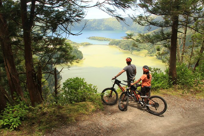 Guided Electric Mountain Bike in Sete Cidades - Climbing to Viewpoints