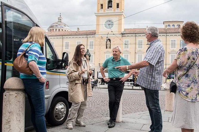 Guided group tour TastyBus: Parmesan Cheese and Parma Ham - Who Should Consider This Tour?