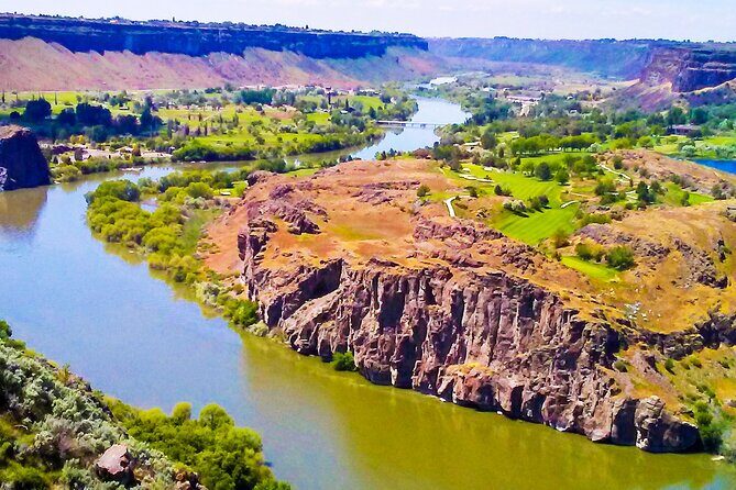 Guided Half-Day Tour to Dierkes Lake & Shoshone Falls - Is This Tour Worth It?