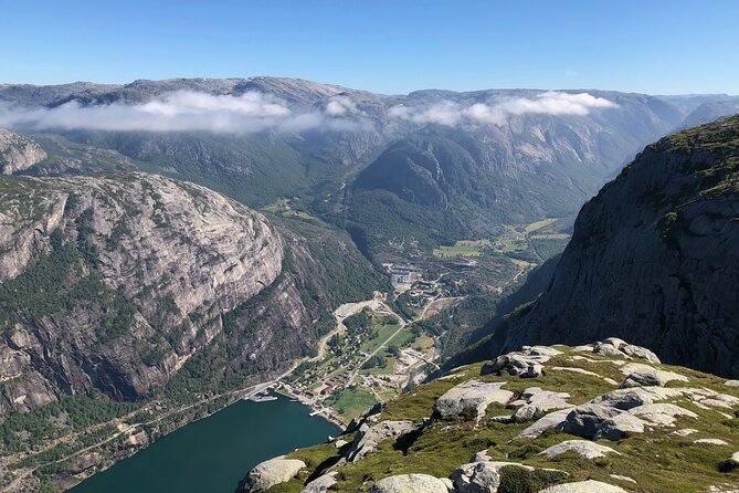 Guided Hike to Kjerag and Kjeragbolten - Safety Considerations and Fitness Levels