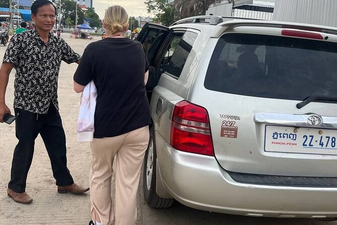 Guided Kayak trip around Green Cathedral outside Kampot, Sunset - FAQ