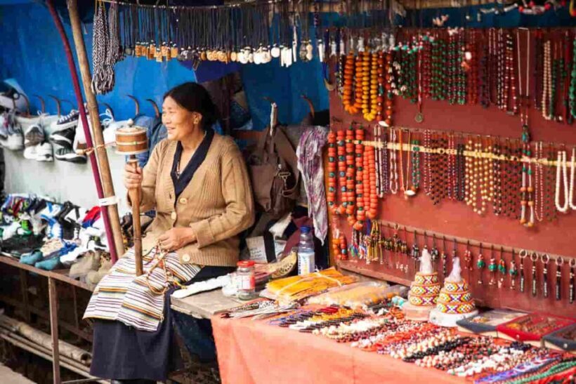 Guided Kora Circuit & Walking Tour Around McLeod Ganj - Starting Point and Overall Vibe