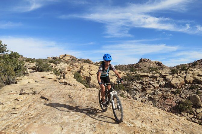 Guided Mountain Bike Tour (Intermediate) North Klondike 12-16 mi - An In-Depth Look at the Guided Mountain Bike Tour in Moab