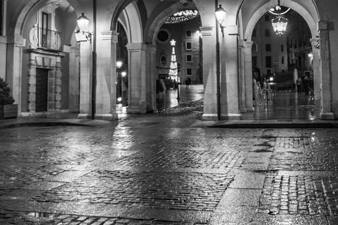 Guided Night Tour - Illuminated Historical Attractions