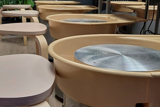 Guided Pottery Workshop on a Turntable in Choorstraat - Who Is This Experience Best For?