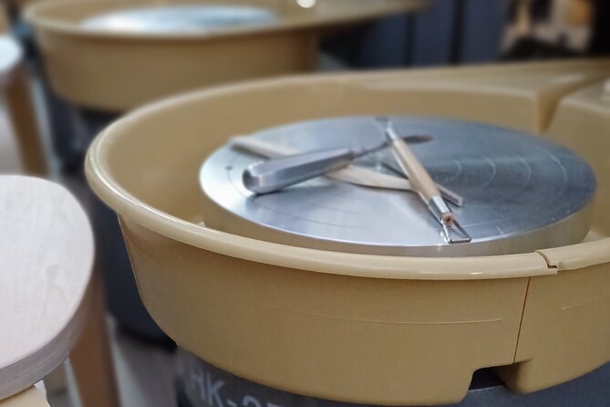 Guided Pottery Workshop on a Turntable in Choorstraat - FAQ