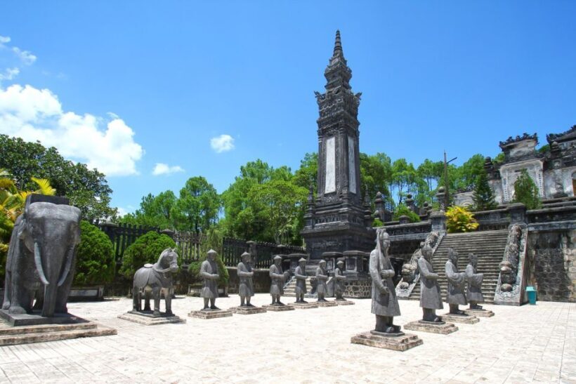 Guided Private Tour  Explore Hues Royal Tombs & Thien Mu - The Itinerary: A Step-by-Step Breakdown