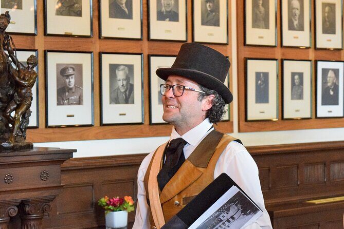 Guided Tour and Quebec Gins at the Quebec Garrison Club - The Sum Up