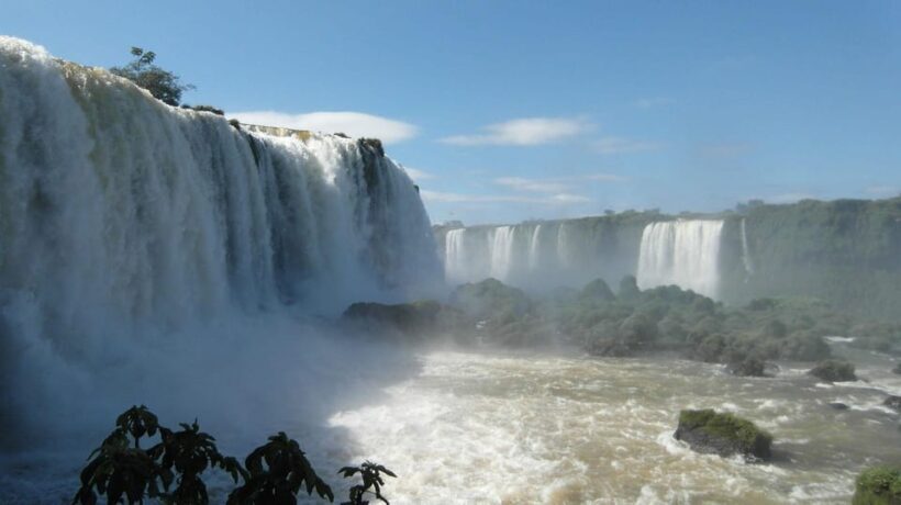 Guided Tour - Explore the Waterfalls Brazil and Bird Park - Who Is This Tour Best For?