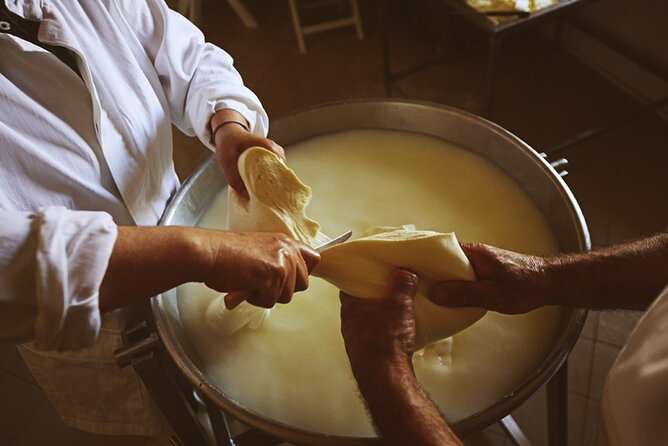 Guided tour from Agrigento: Sicilian traditions with a farm - Key Points