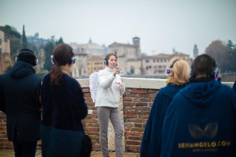 Guided Tour in the center of Verona accompanied by an Angel - A Closer Look at the Verona Angel Tour