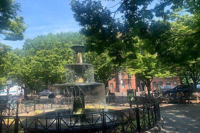 Guided Tour in the West Village of New York City - Informed and Authentic: The Guide’s Role