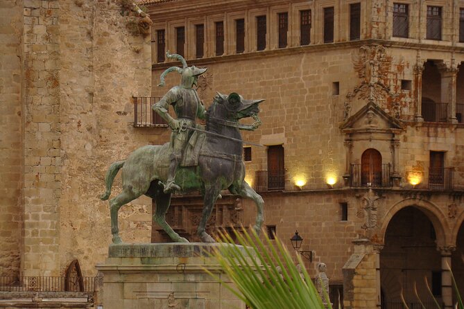 Guided Tour in Trujillo at Sunset the Collector of Sunsets - Exceptional Reviews