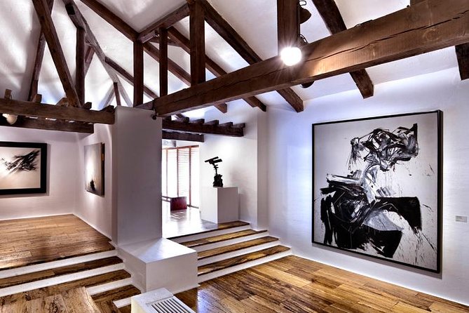 Guided Tour - Medieval Basin + Monuments - Exploring the Hanging Houses