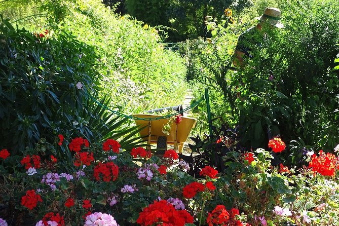 Guided Tour Monets House and Gardens/Small Group - Included Amenities