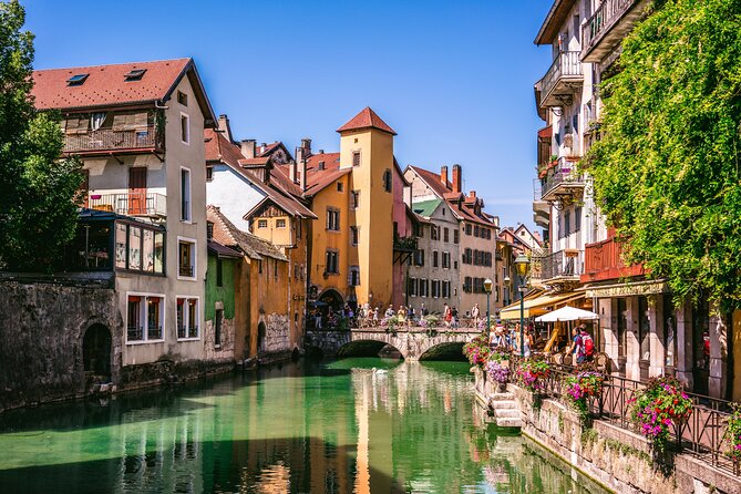 Guided tour of Annecy + Fondue cruise on the lake from Lyon - Key Points