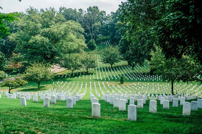 Guided Tour of Arlington Cemetery With Changing of the Guards - Logistics and Practicalities