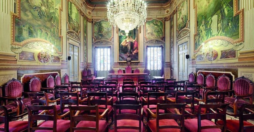 Guided Tour of Barcelona's Royal Academy of Sciences & Arts - Key Points