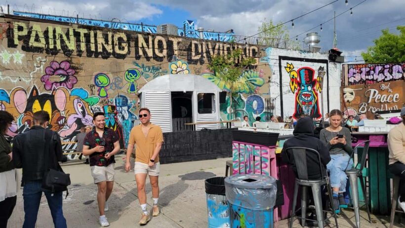 Guided tour of Brooklyn Williamsburg and Dumbo in French - Frequently Asked Questions