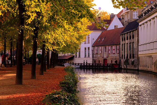 Guided Tour of Bruges and Boat Tour (+Beer Tasting Opt) - The Boat Tour Experience