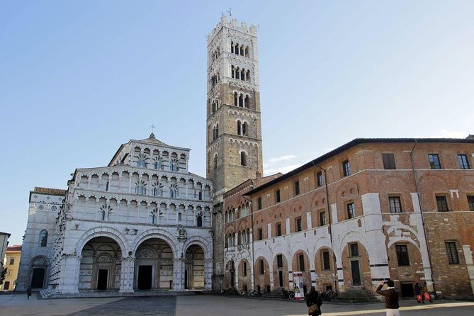 Guided Tour of Lucca by E-Bike or City Bike - Insights From Traveler Reviews and Experiences