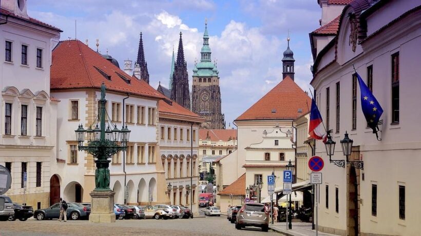 Guided Tour of Malá Strana and Hradany - FAQ