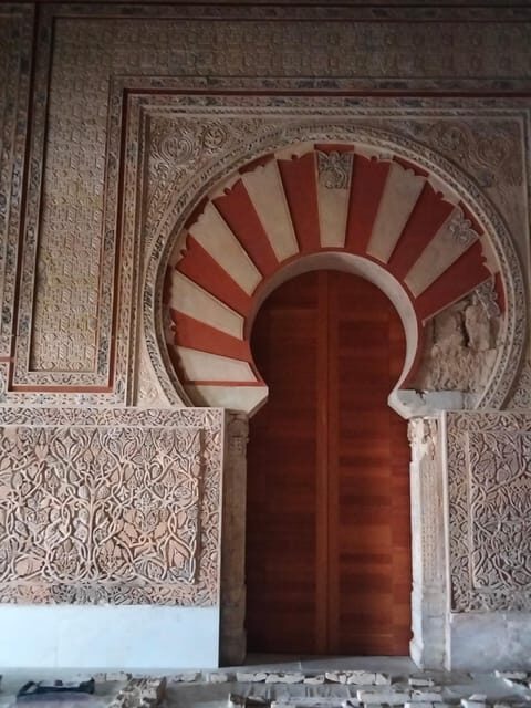 Guided tour of Medina Azahara only in french - Who Should Consider This Tour?